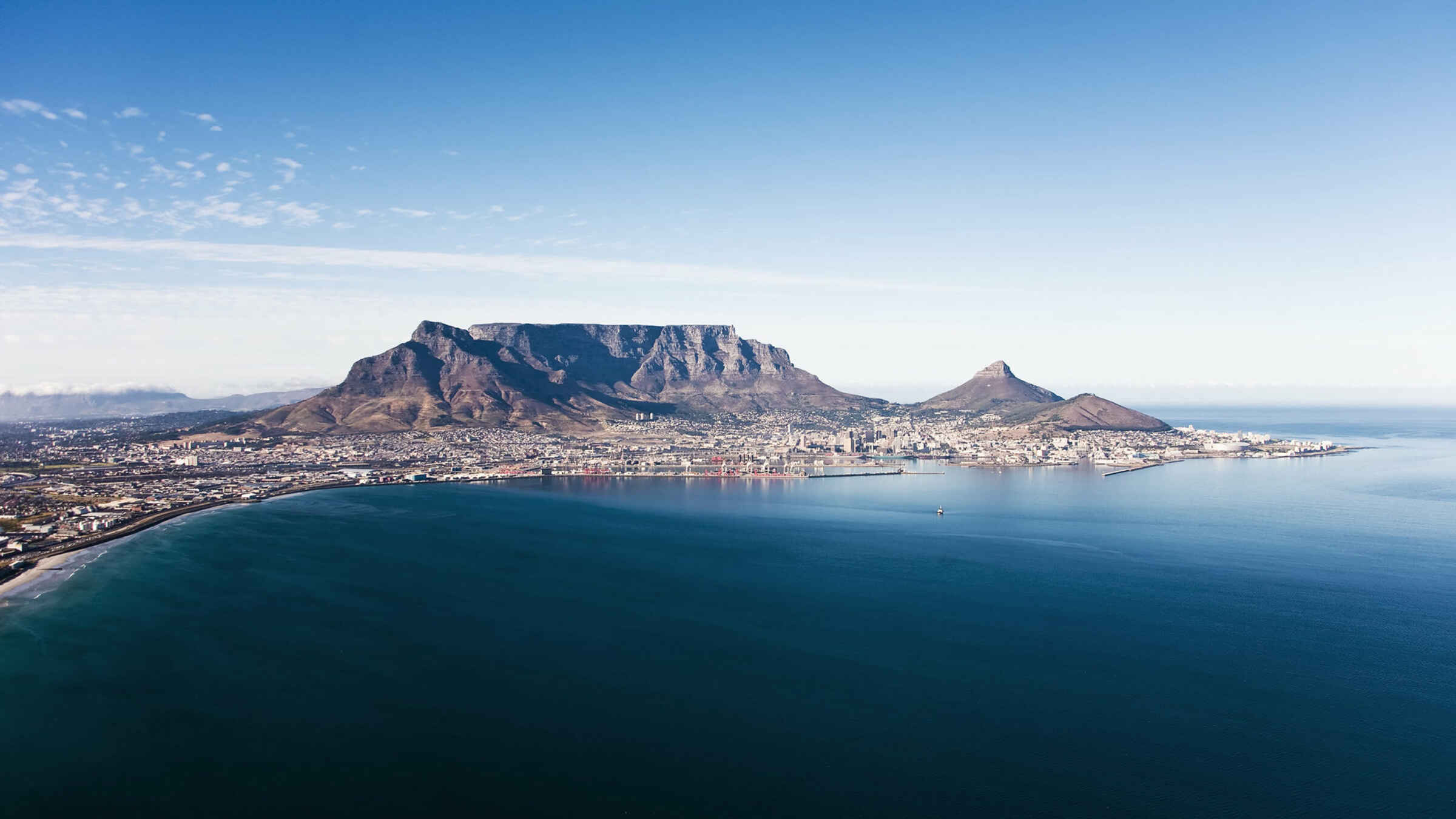 Table Mountain Named Africa s Leading Tourist Attraction SAPositiveNews Table Mountain Named Africa s Leading Tourist Attraction SAPositiveNews